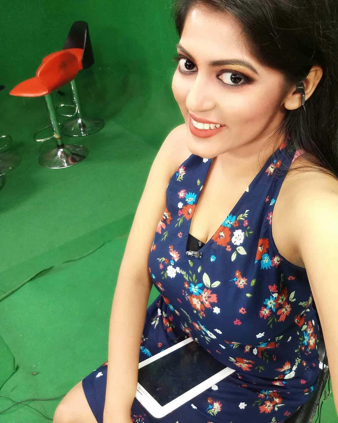 Pics : హాట్ అందాల విందు చేస్తున్న త్రియాదాస్ – News18 తెలుగు