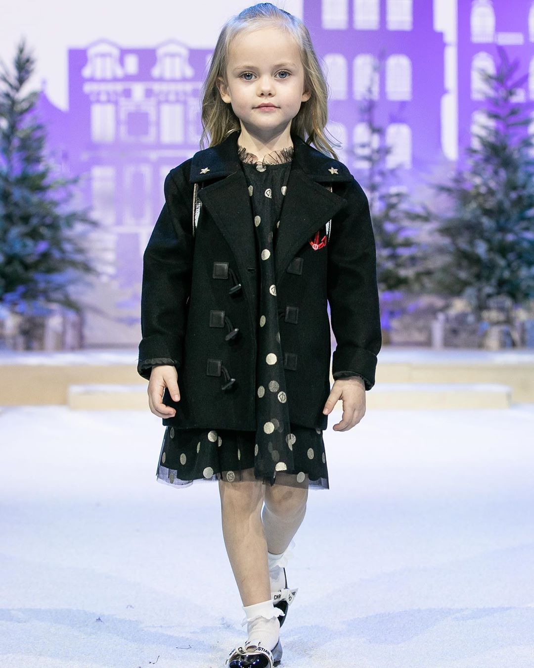 Pics : బొమ్మ కాదు బేబీ... ఇన్‌స్టాగ్రామ్ మోస్ట్ క్యూట్ గర్ల్ వయోలా ...