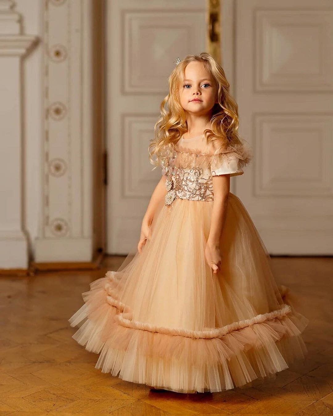 Pics : బొమ్మ కాదు బేబీ... ఇన్‌స్టాగ్రామ్ మోస్ట్ క్యూట్ గర్ల్ వయోలా ...