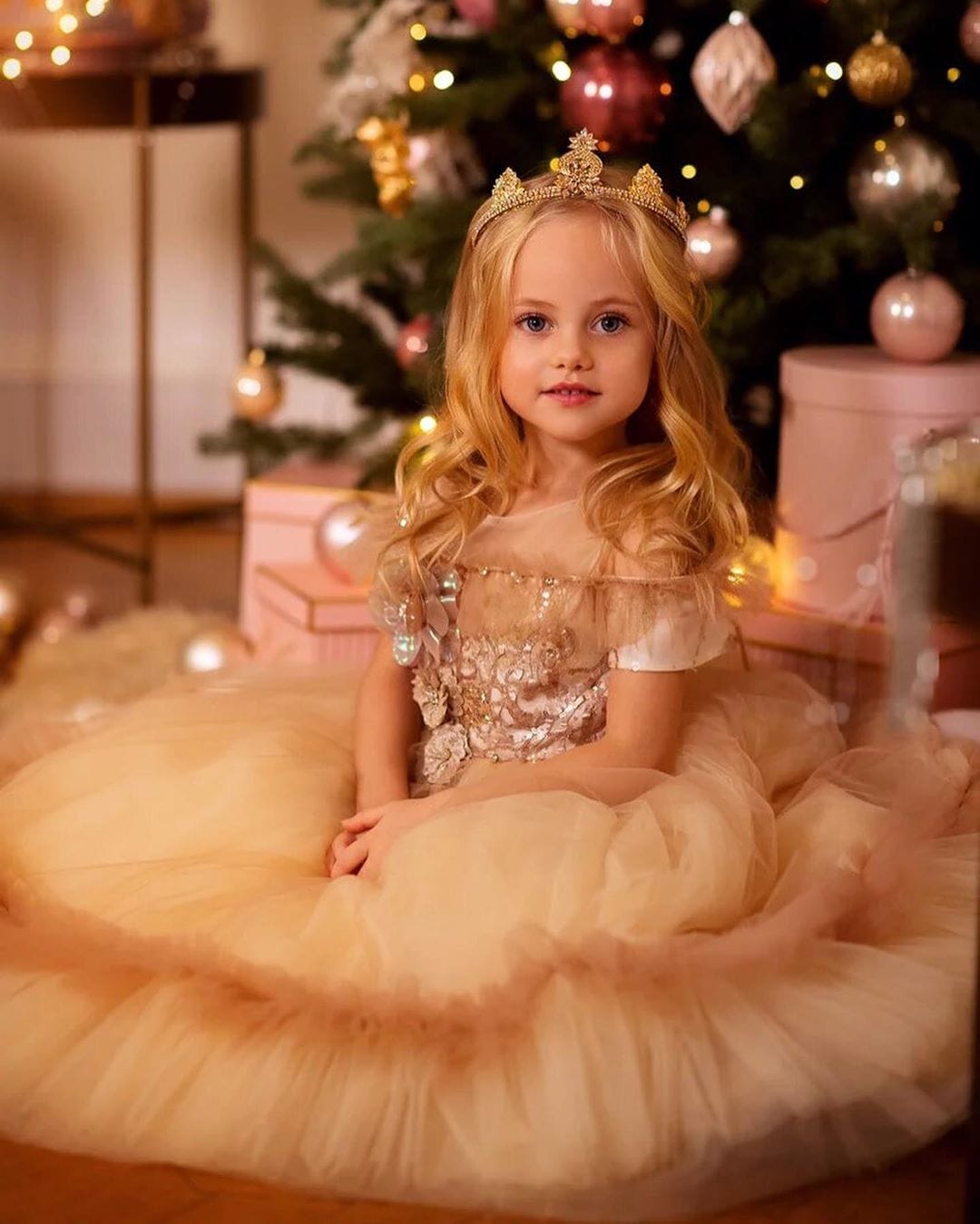 Pics : బొమ్మ కాదు బేబీ... ఇన్‌స్టాగ్రామ్ మోస్ట్ క్యూట్ గర్ల్ వయోలా ...