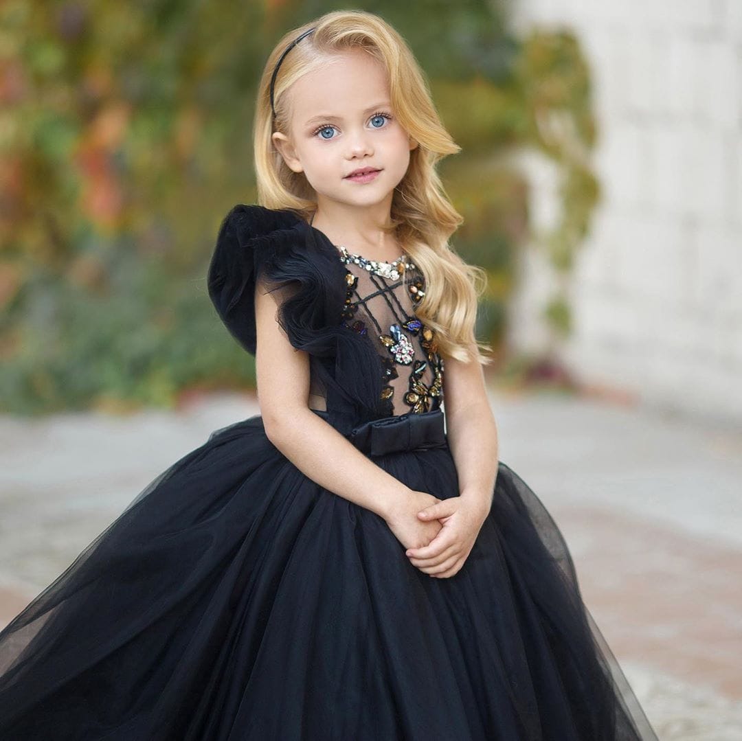 Pics : బొమ్మ కాదు బేబీ... ఇన్‌స్టాగ్రామ్ మోస్ట్ క్యూట్ గర్ల్ వయోలా ...