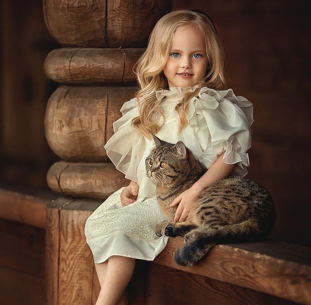 Pics : బొమ్మ కాదు బేబీ... ఇన్‌స్టాగ్రామ్ మోస్ట్ క్యూట్ గర్ల్ వయోలా ...