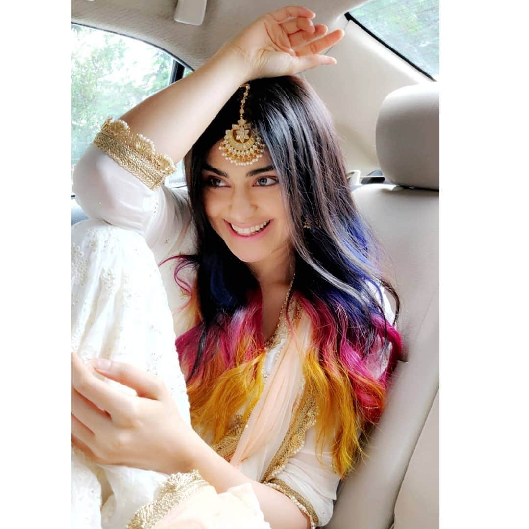 వావ్ అనిపించేలా.. అదా శర్మ నడుము ఒంపులు.. | heroine adah sharma ...