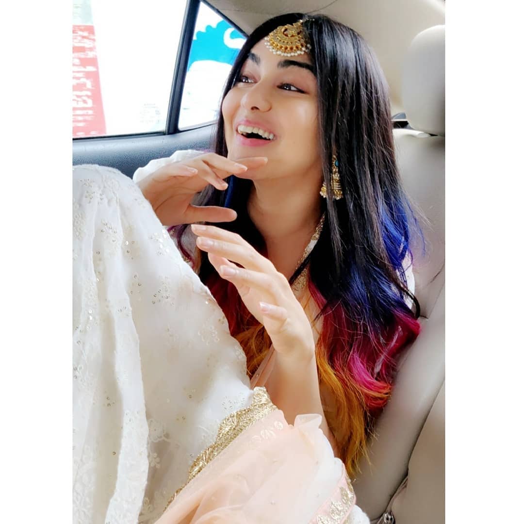 వావ్ అనిపించేలా.. అదా శర్మ నడుము ఒంపులు.. | heroine adah sharma ...