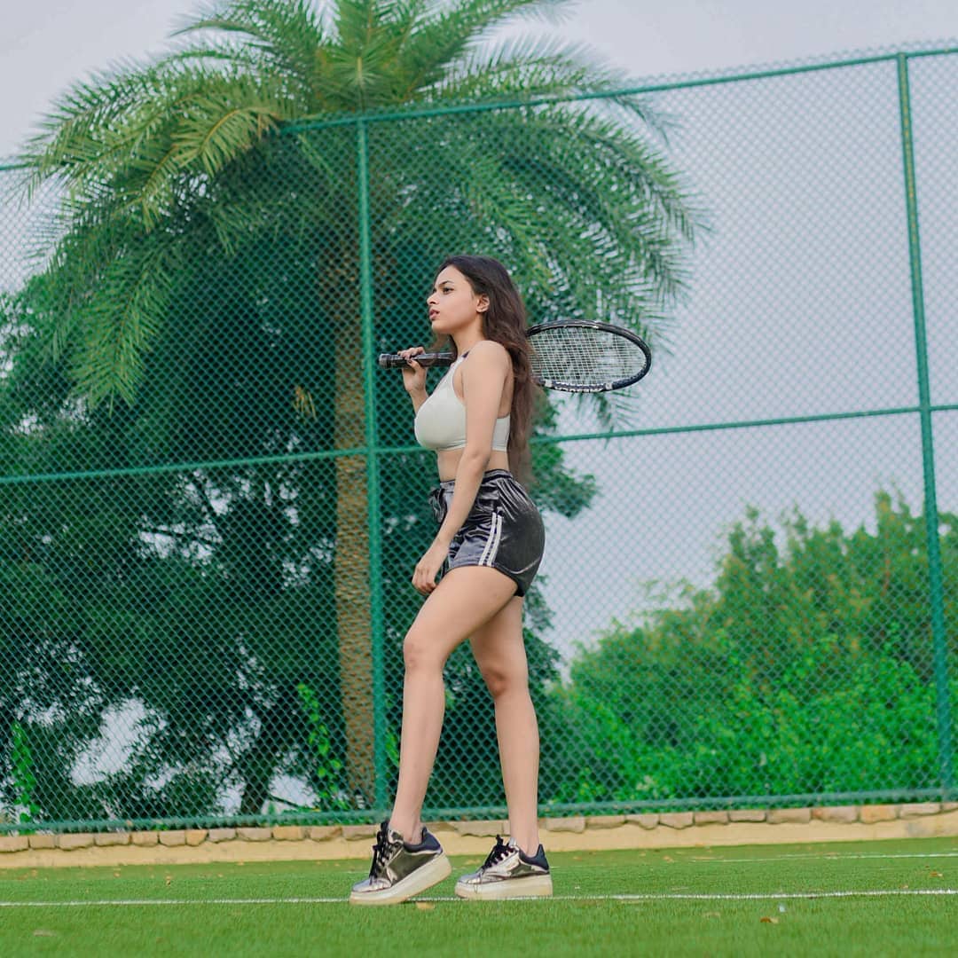 Ashwitha: కైపెక్కించే ఈ భామ అందాలను చూస్తే తట్టుకోలేరేమో...ashwitha ...