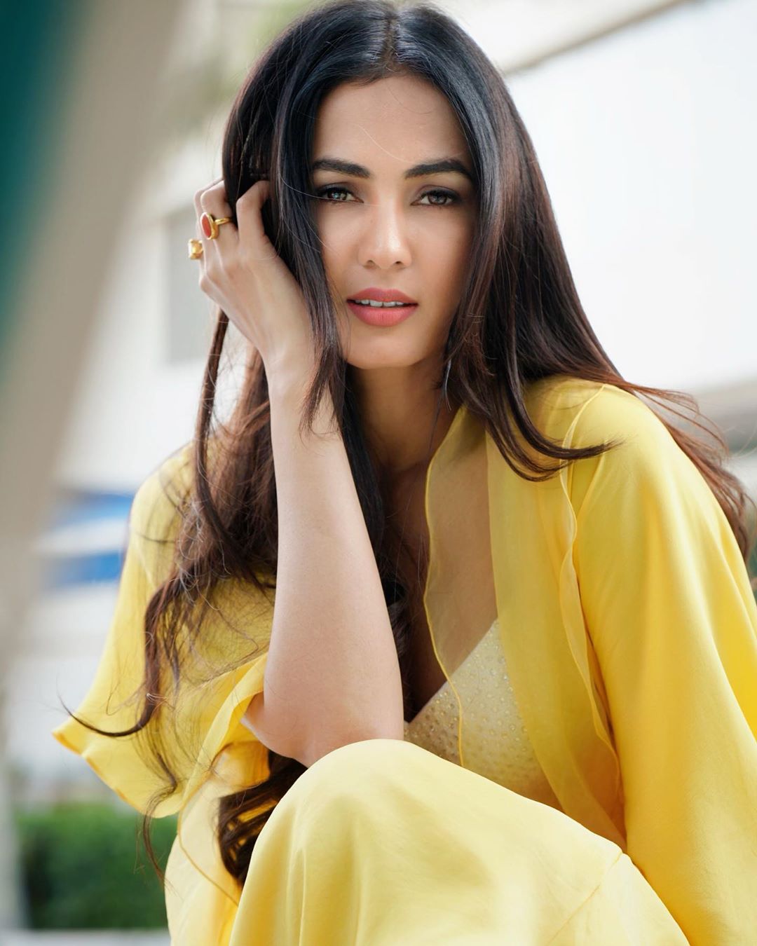 Sonal Chauhan : ఆకట్టుకుంటోన్న సోనాల్ చౌహాన్ లేటెస్ట్ పిక్స్.. – News18 ...
