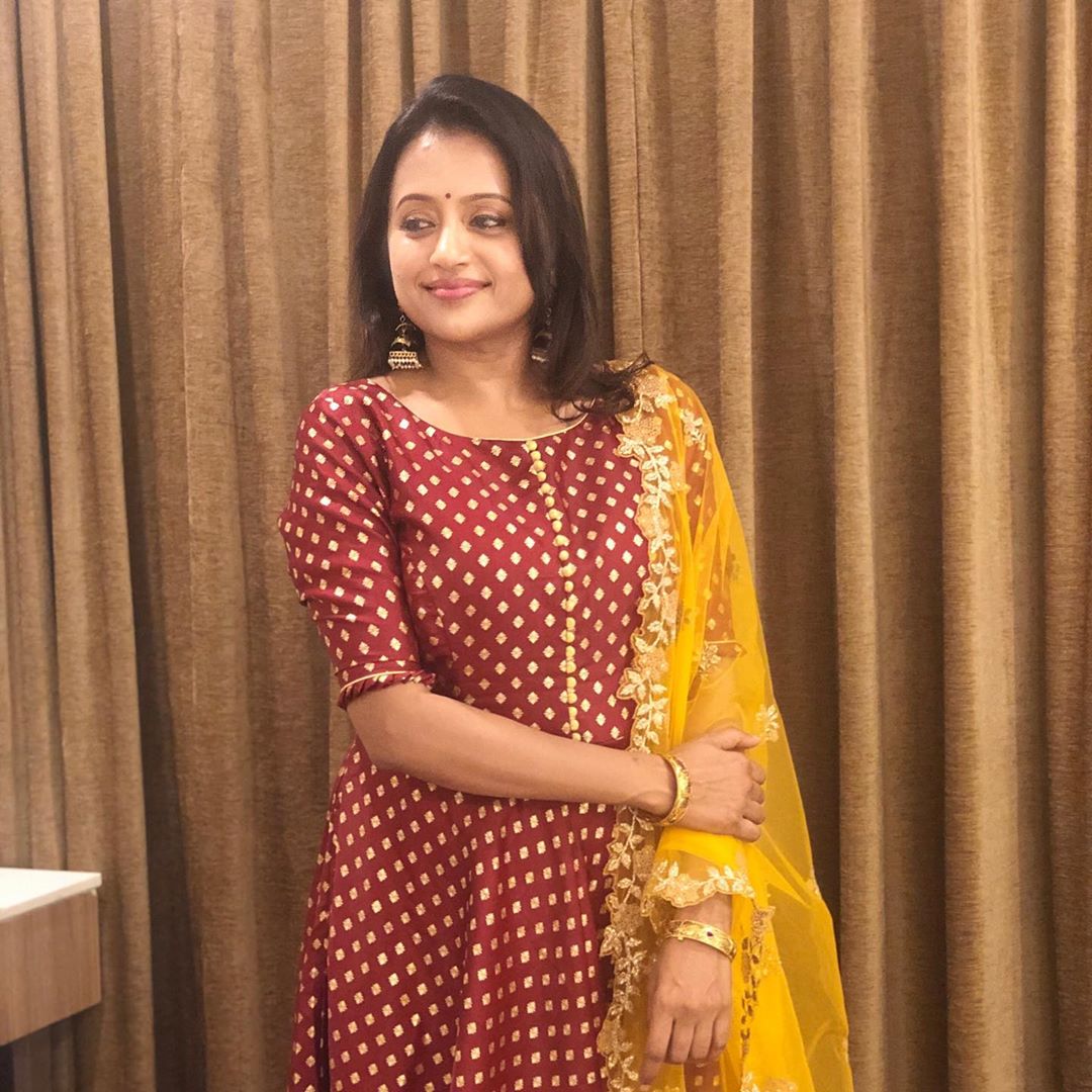 HBDSuma : ఇంత వరకు మీరు చూడని యాంకర్ సుమ పిక్స్.. Anchor suma ...