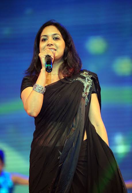 Singer Sunitha: సింగర్ సునీత అభిమానుల కోసం ఎక్స్ క్లూజివ్ పిక్స్ ...