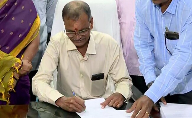 దేవిరెడ్డి శ్రీనాథ్‌ రెడ్డికి ఏపీ ప్రభుత్వం కేబినెట్ హోదా ...