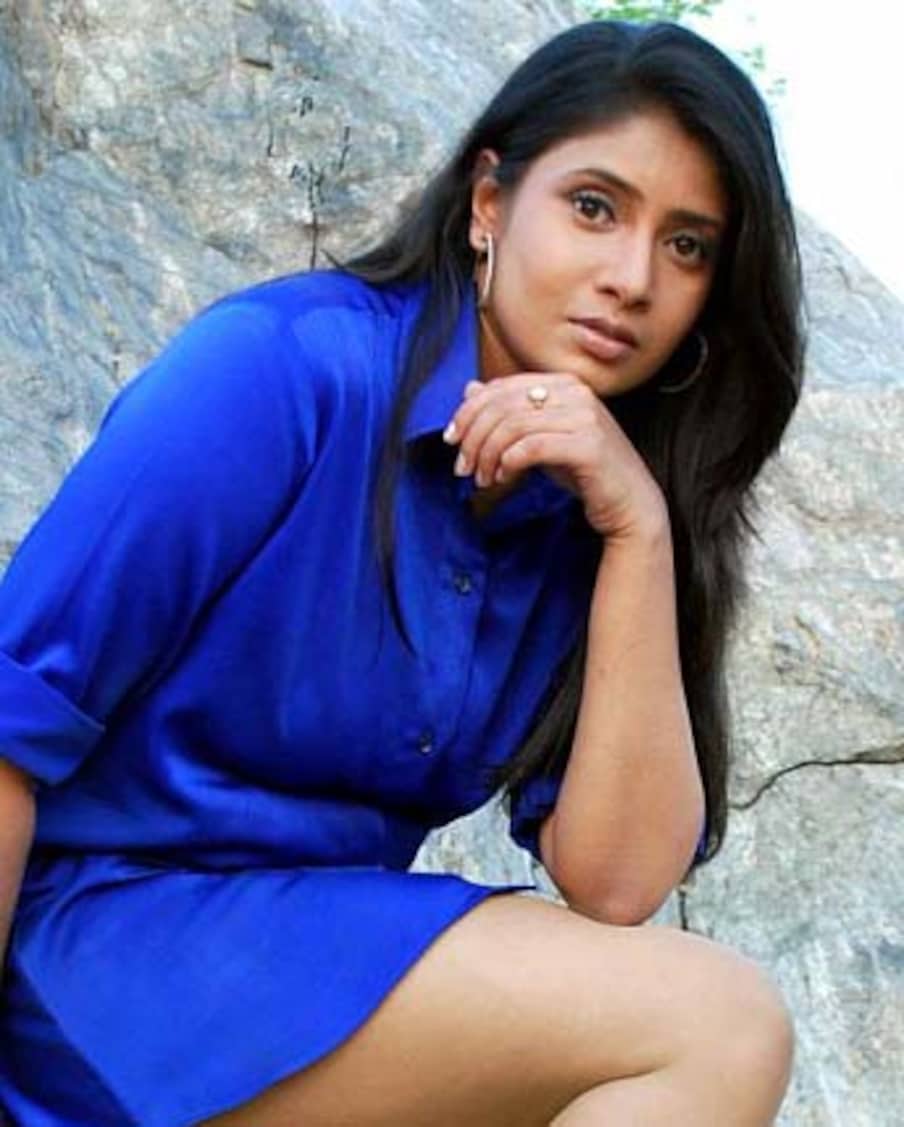 Sanghavi: ఆ నాటి అందాల నటి సంఘవి అందాలను చూస్తే...ఇప్పుడు కూడా ...