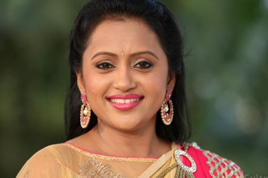 సుమ కనకాల అరుదైన ఫోటో.. 90ల్లో ఇలా ఉండేది.. | తెలుగు సినిమా వార్తలు ...