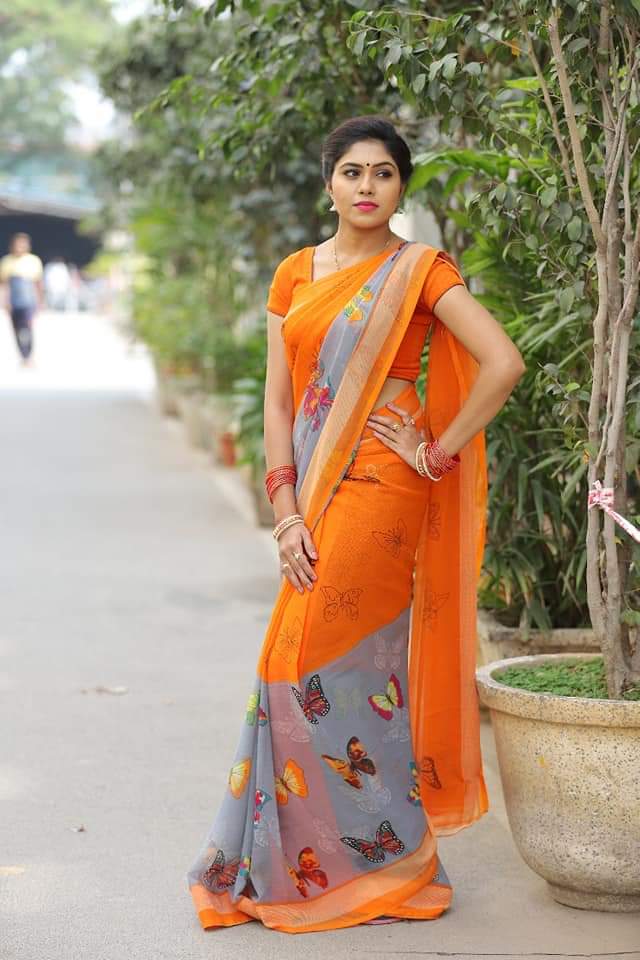 Chammak Chandra Sathya Sree: చమ్మక్ చంద్ర టీమ్ మేట్ సత్య శ్రీ ఫోటోషూట్ ...