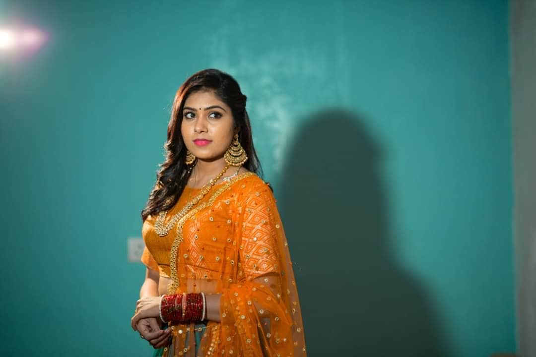 జబర్ధస్త్ చమ్మక్ చంద్ర టీంలో చేసే అమ్మాయి సత్య శ్రీ లేటెస్ట్ ఫోటోషూట్ ...