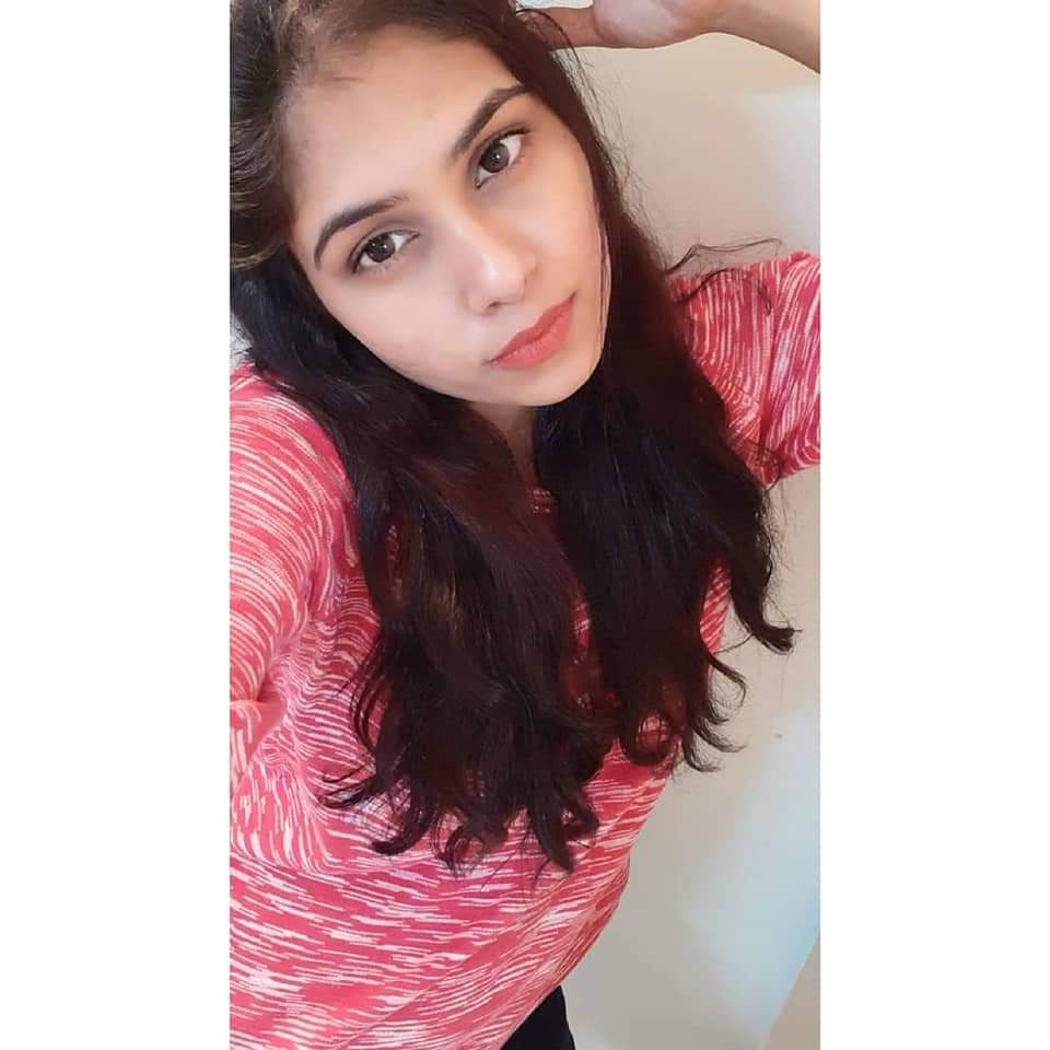 Chammak Chandra Sathya Sree: చమ్మక్ చంద్ర టీమ్ మేట్ సత్య శ్రీ ఫోటోషూట్ ...