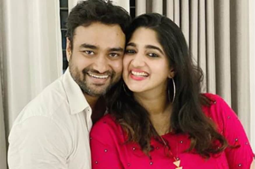 టాప్ యాంకర్‌కు చేదు అనుభవం.. హనీమూన్‌కు వెళ్తే దొంగలు పడ్డారు ...