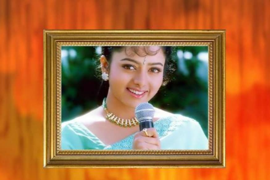 News18 Telugu - Soundarya: సౌందర్య జయంతి.. నేటి తరానికి సావిత్రమ్మ ...