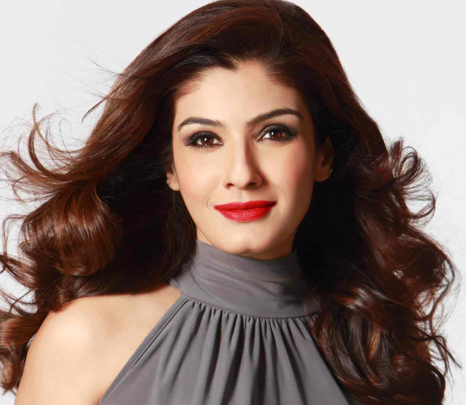 HBDRaveenaTandon: హ్యాపీ బర్త్ డే రవీనా టాండన్.. తూ ఛీజ్ బడీ హై మస్త్ ...