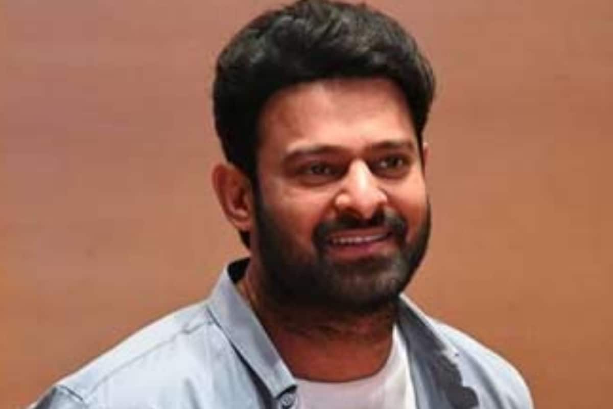 Prabhas: చనిపోయిన ఆ దర్శకుడి రుణం తీర్చుకుంటున్న ప్రభాస్..