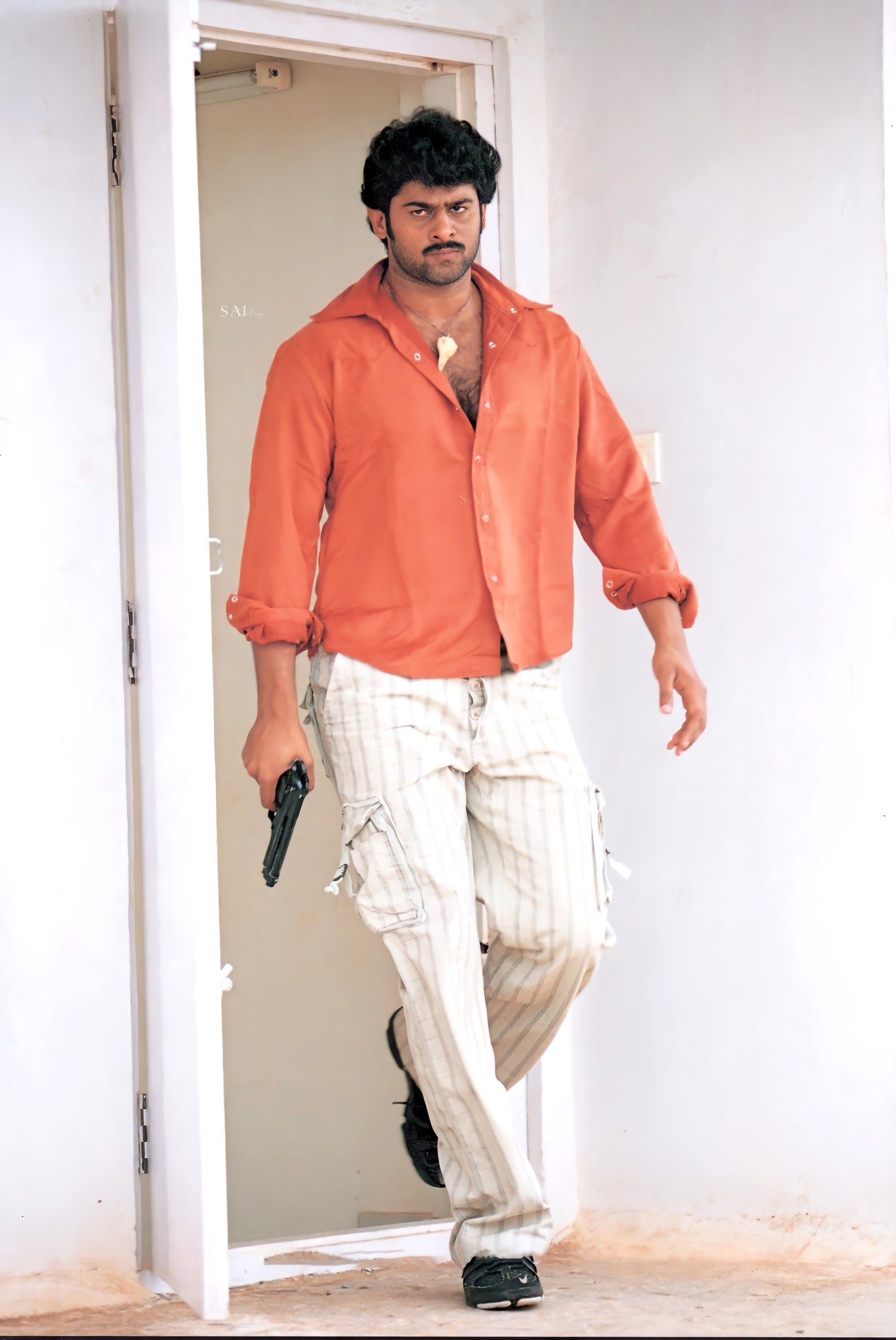 Prabhas In Chatrapathi Wallpapers