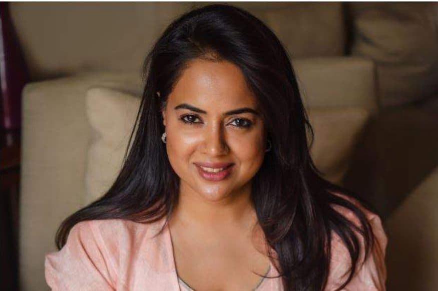 Sameera Reddy: కడుపుతో ఉన్నానని కూడా చూడకుండా దారుణంగా.. సమీరా రెడ్డి ...