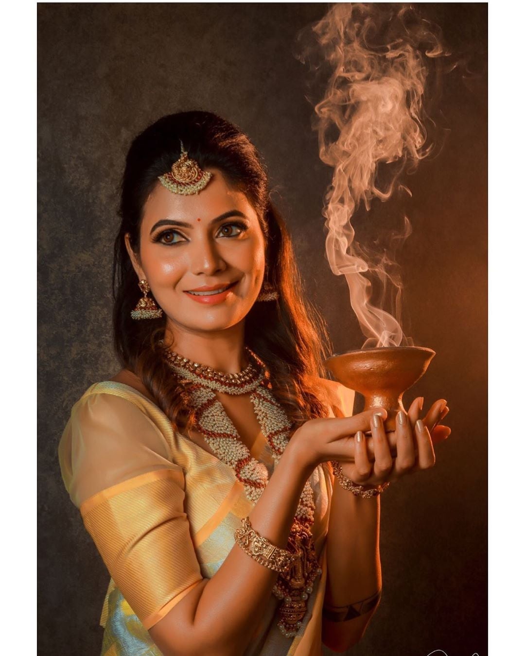 Shwetha R Prasad: కన్నడ హీరోయిన్ శ్వేతా ఆర్ ప్రసాద్ లేటెస్ట్ ఫోటో షూట్ ...