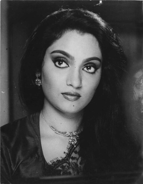 Madhavi: మాతృదేవోభవ హీరోయిన్‌ను ఇలా బికినీలో చూస్తే...రాత్రంతా ...