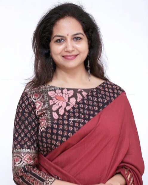 Singer Sunitha: షాకింగ్ లుక్‌లో సింగర్ సునీత.. మాల్దీవుల్లో వాలెంటైన్స్ ...
