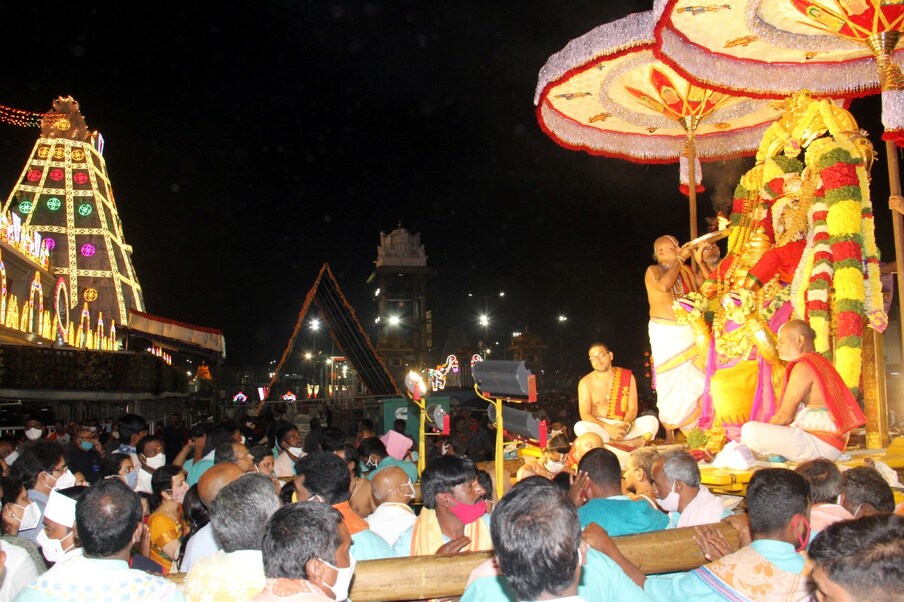 Garuda seva of lord venkateshwara held in Tirumala in a grand manner ...