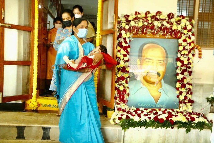 Paritala Ravindra Death Anniversary: పరిటాల రవి వర్ధంతి.. మనవడిని ...