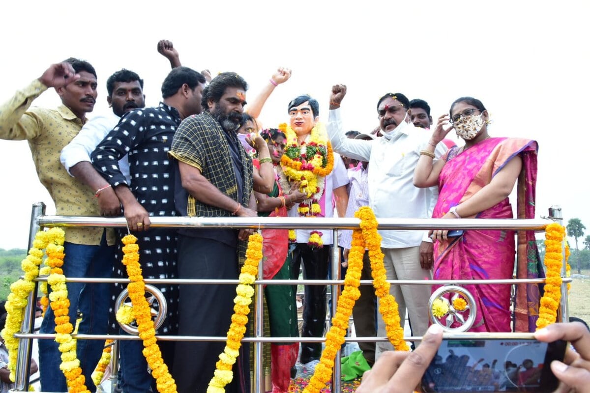 News18 Telugu - Srikantha Chary: తెలంగాణ అమరుడు శ్రీకాంతాచారి ...