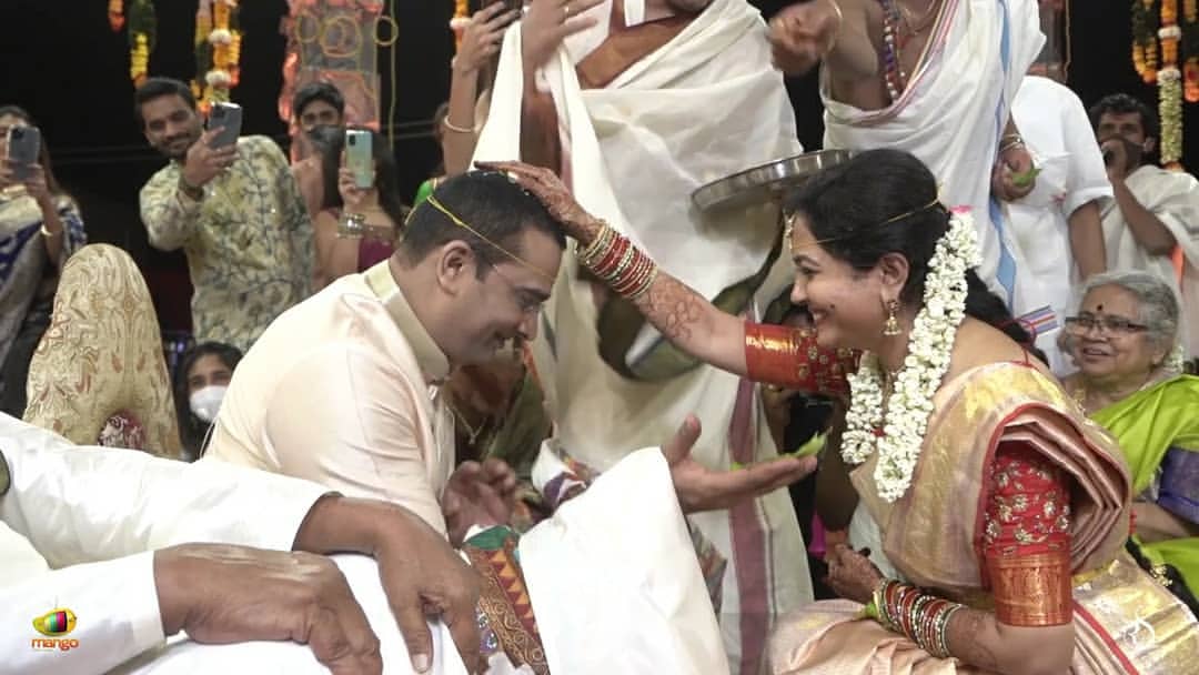 సింగర్ సునీత రామ్‌ వీరపనేనిల పెళ్లి ఫోటోస్ చూశారా.. ఫుల్ గ్యాలెరీ ...