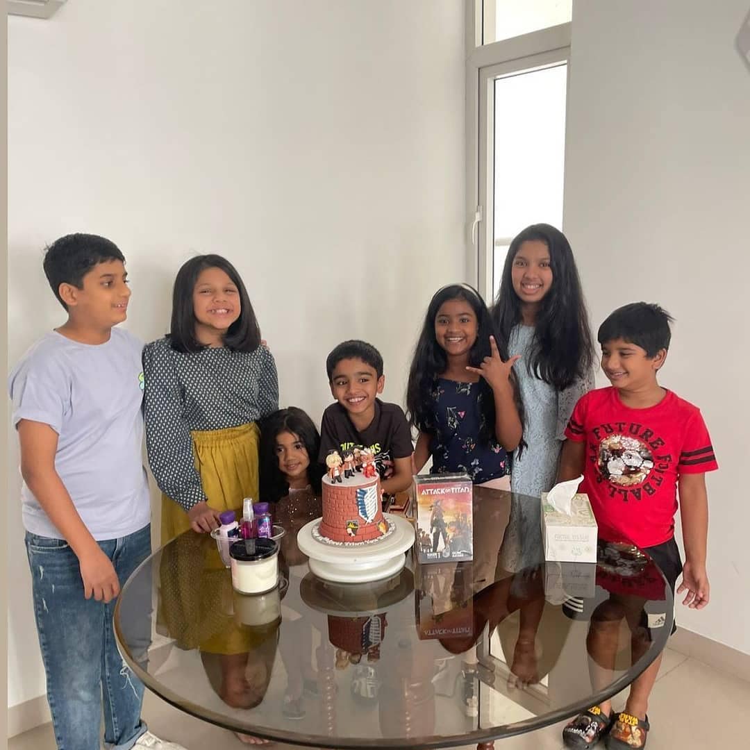 Allu Arjun: అల్లు ఫ్యామిలీలో బర్త్ డే సెలబ్రేషన్స్.. ఫొటోల్లో కనిపించని ...