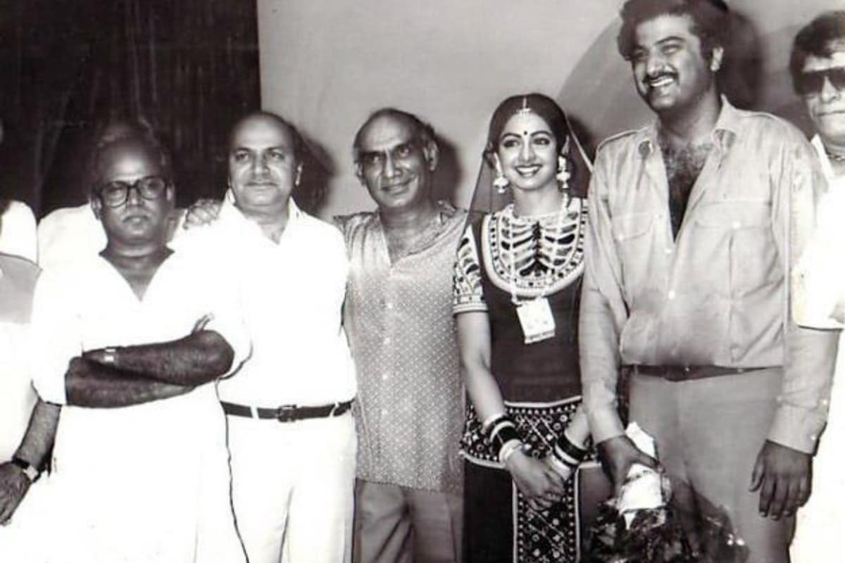 అలనాటి తారలతో కళా తపస్వి కే విశ్వనాథ్ అరుదైన చిత్రాలు.. – News18 తెలుగు