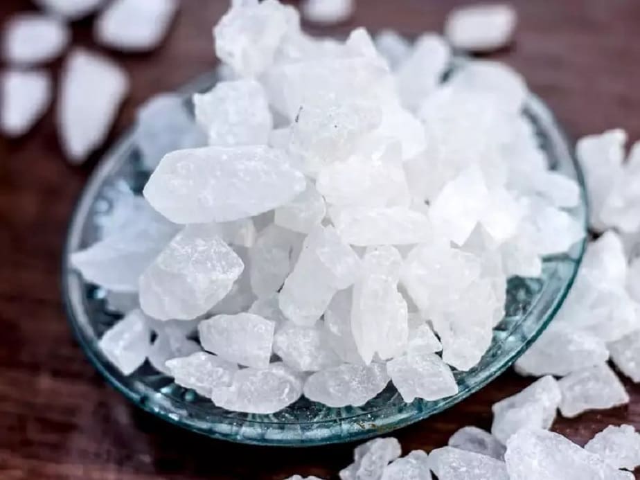 Stone Sugar benefits: మనం తప్పనిసరిగా పటికబెల్లం ఎందుకు వాడాలి ...