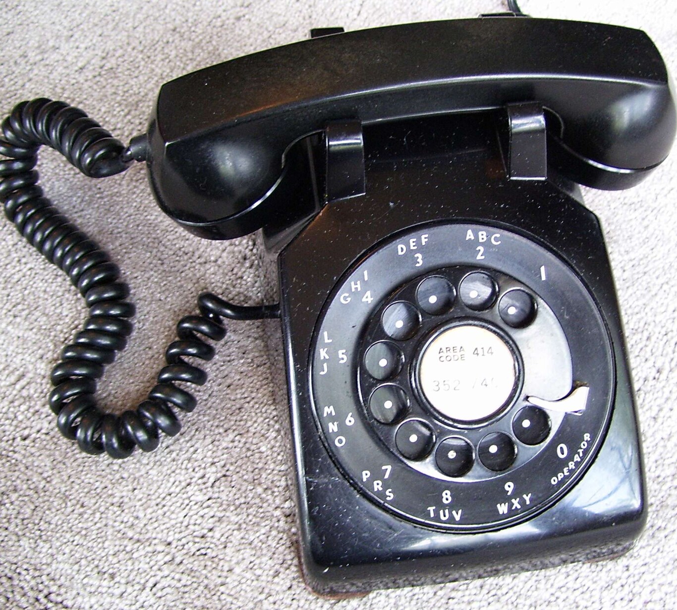 Types of Telephones: నేడు గ్రాహంబెల్ జయంతి... టెలిఫోన్లలో ఏయే ...