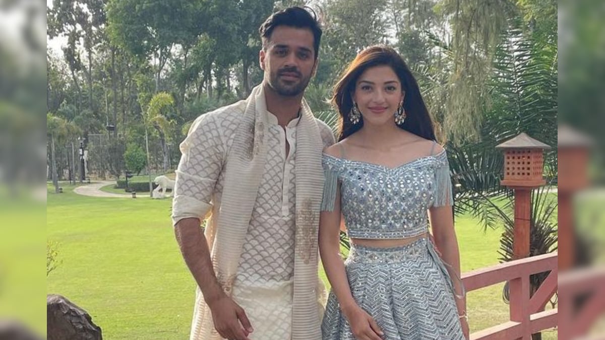 Mehreen Pirzada : కాబోయే భర్తతో నటి మెహ్రీన్.. మార్చి 12న జోధ్‌పూర్ ...