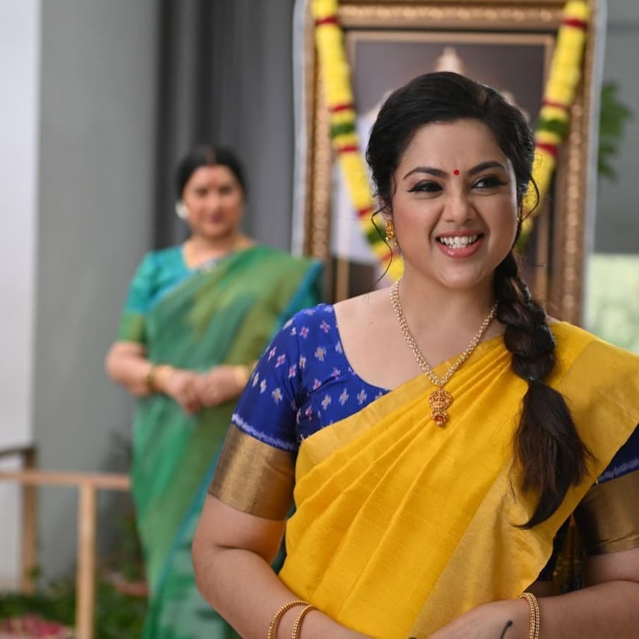 Happy Birthday Meena : హీరోయిన్ మీనా భర్త ఎవరు ఎలా ఉంటారో తెలుసా ...