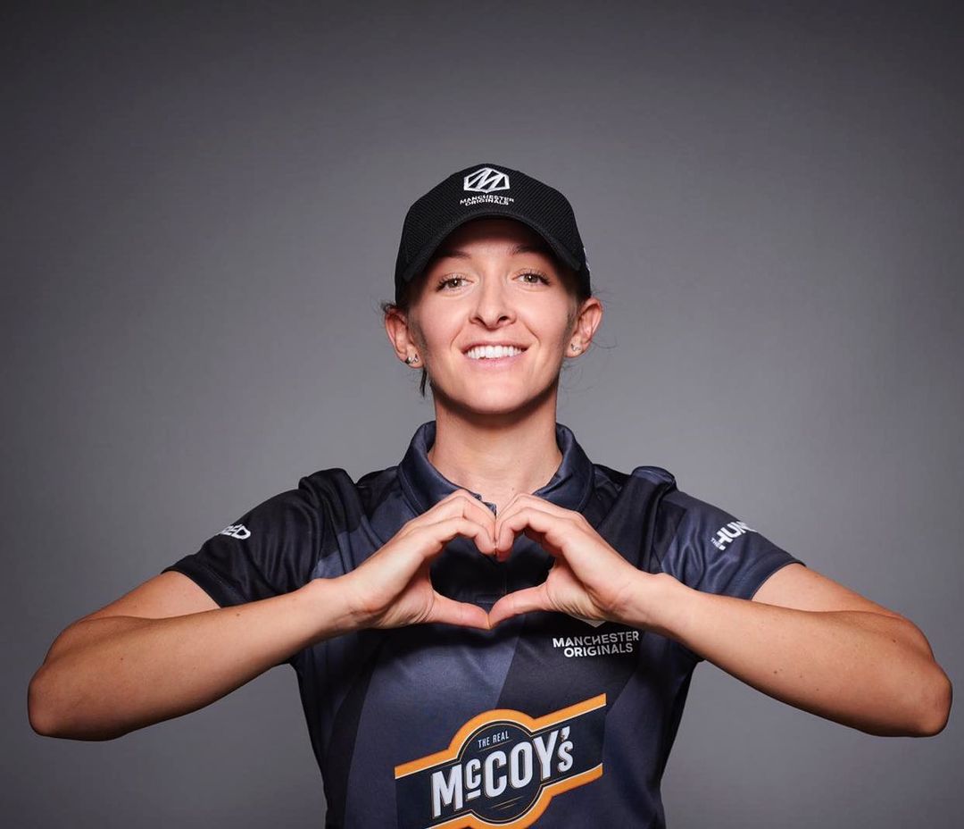 Kate Cross : బికినీలో రెచ్చగొడుతున్న మహిళా క్రికెటర్.. ఈ హాట్ అందాలు ...