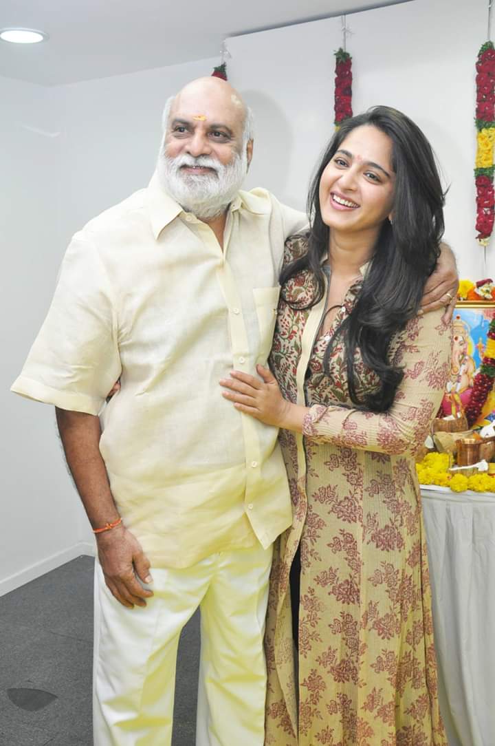 Happy Birthday Raghavendra Rao : టాలీవుడ్ సెలెబ్రిటీస్‌తో దర్శకేంద్రుడు ...