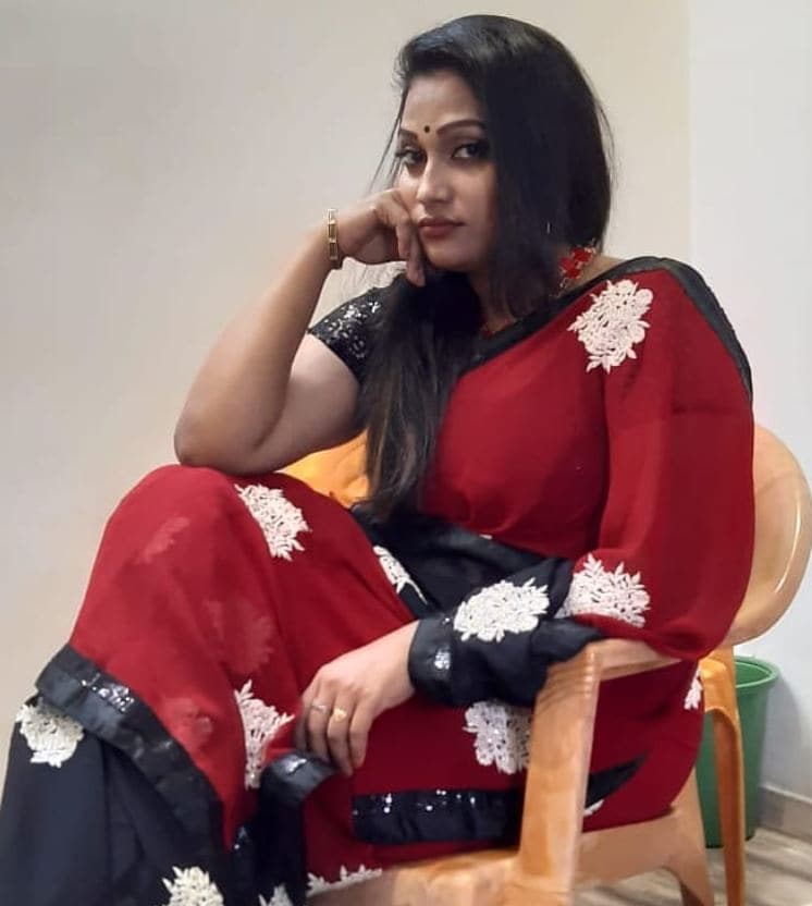 Lirisha: వకీల్‌సాబ్‌లో సూపర్ ఉమన్... బయట ఎవరో తెలుసా? – News18 తెలుగు