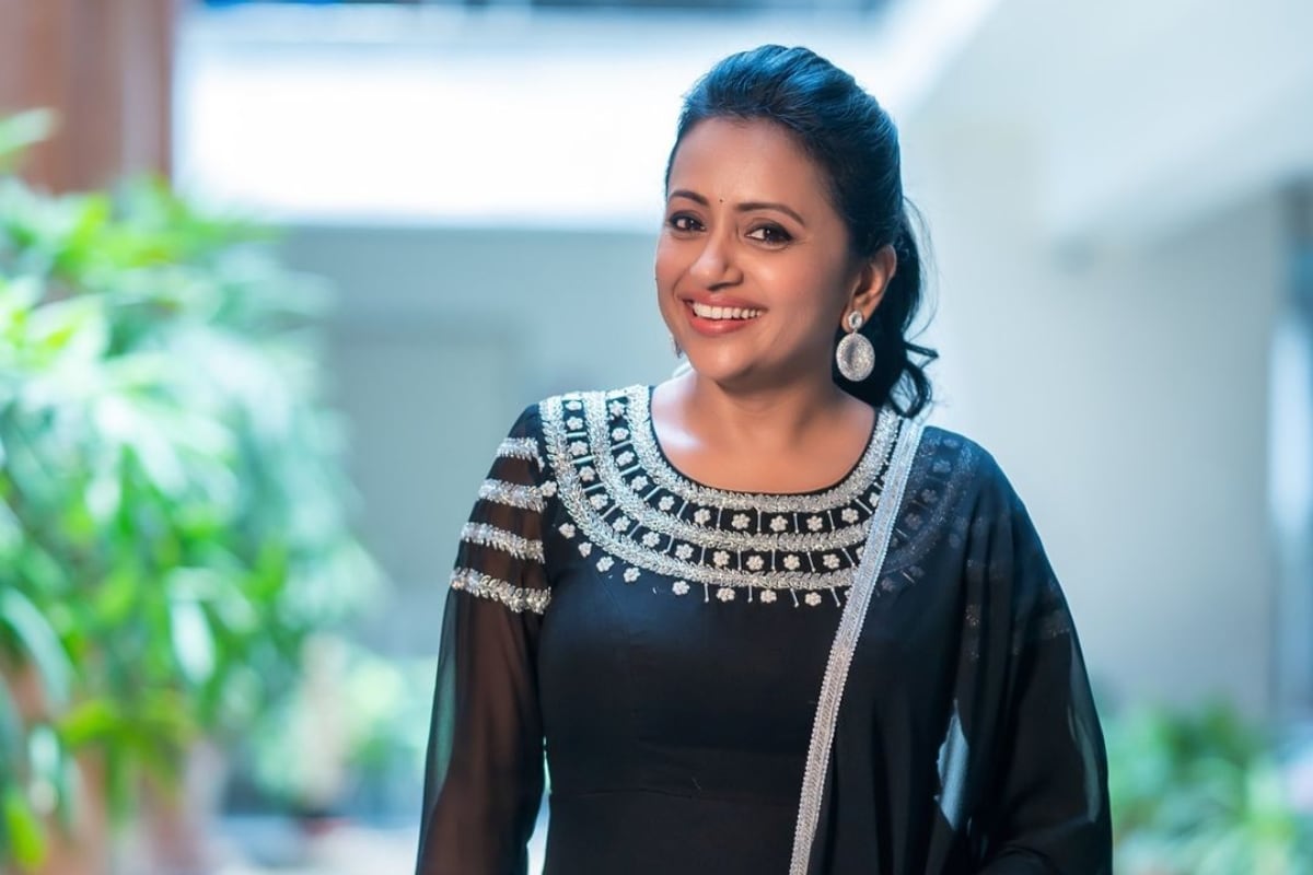 యాంకర్ సుమ కనకాల బ్యూటీఫుల్ పిక్స్..