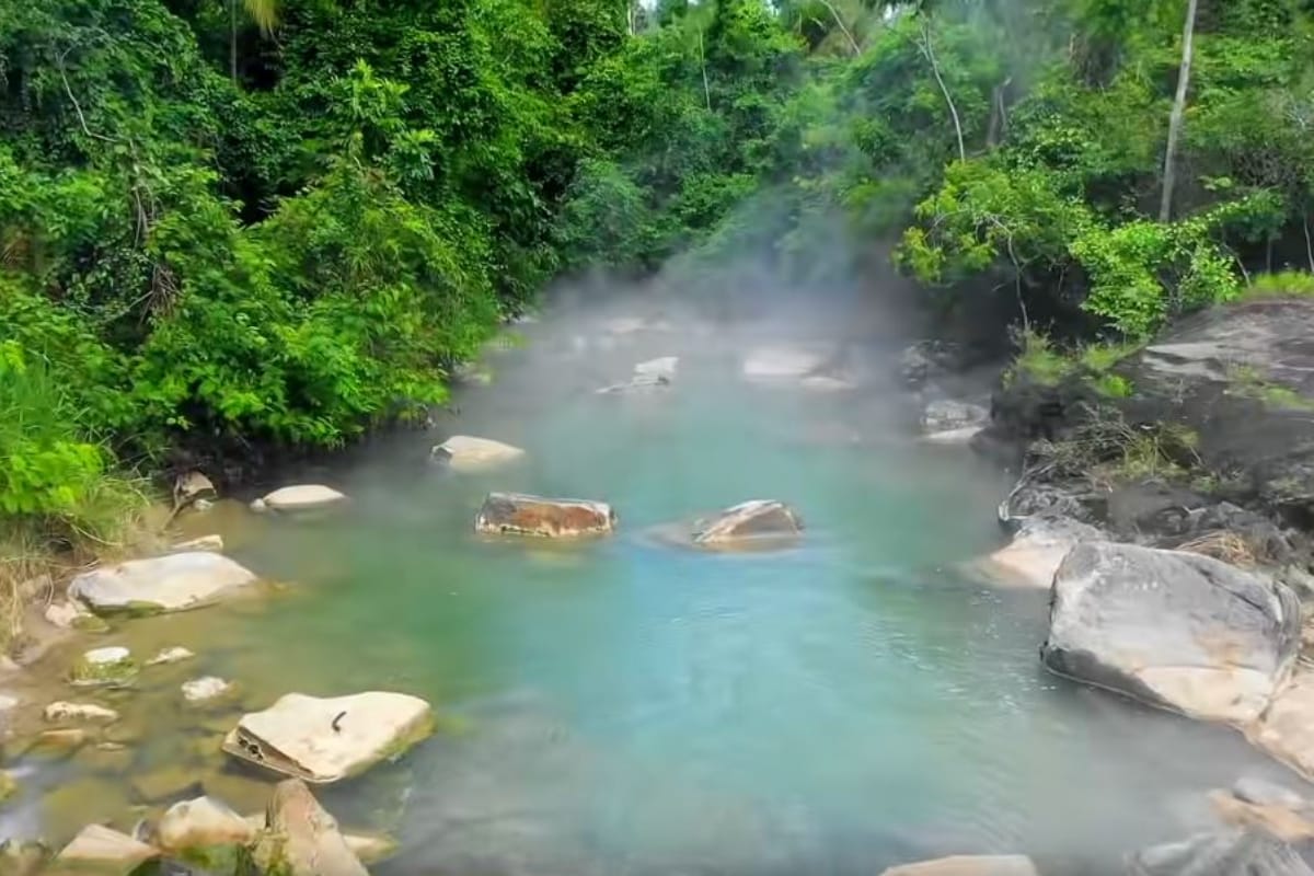 The Boiling River: ఉడికే నది.. అందులో పడితే మరణమే!