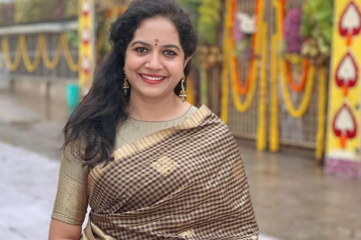 నా భర్తను ముట్టుకుంటున్నావ్ జాగ్రత్త.. సునీతకు మ్యూజిక్ డైరెక్టర్ భార్య ...