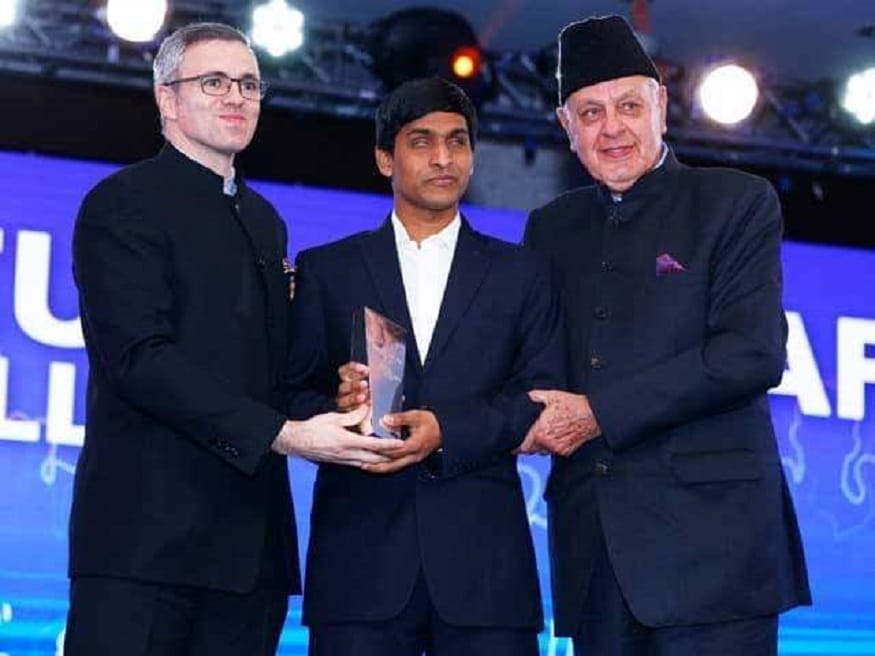 Success Story: విధి రాతను మార్చి ఆంట్రప్రెన్యూర్‌గా మారిన ఓ అంధుడి ...