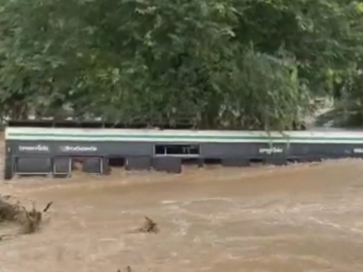 ap floods 12 Dead 30 Missing After Flash Flood in Andra Pradesh Life ...