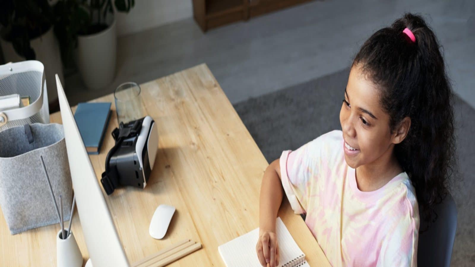 are you listening to online classes learn about the google classroom ...