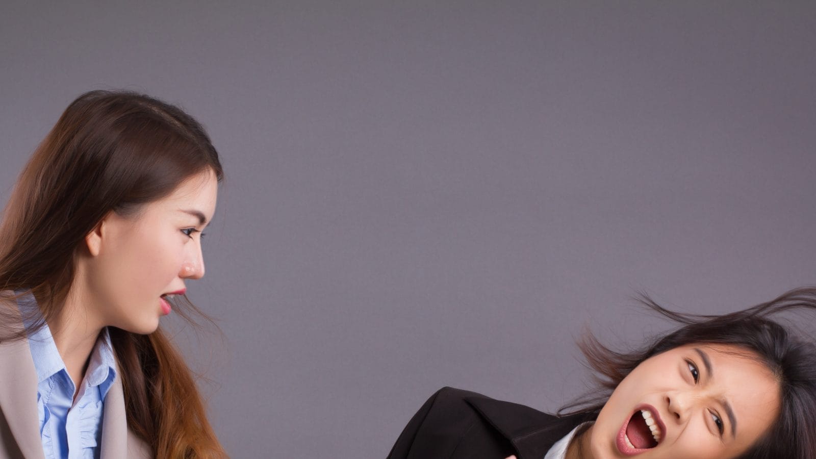 Slap Therapy: రోజుకు 50 చెంప దెబ్బలు.. ఆ అందగత్తెల సౌందర్య రహస్యం ఇదేనట ...