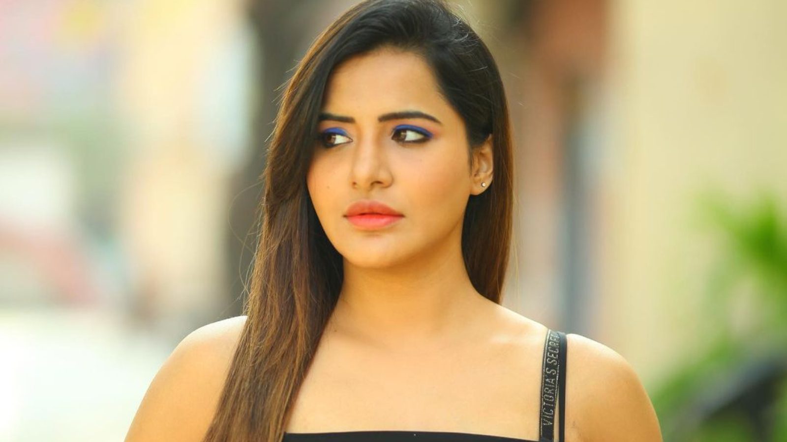 Bigg boss beauty Ashu reddy Latest Pics Viral On Social media | బెడ్ ...