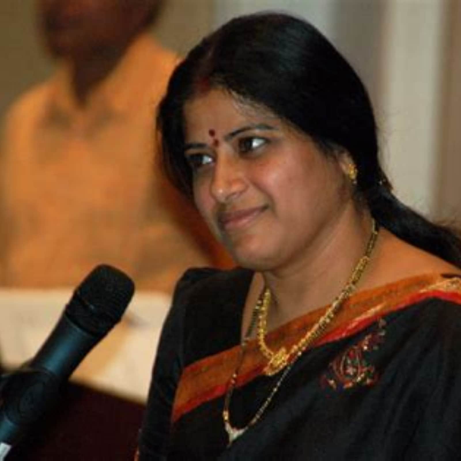 వ్యభిచారానికి కూడా పనికిరావు.. సెట్‌లో అందరిముందు నటి సుధపై ఆ దర్శకుడు ...