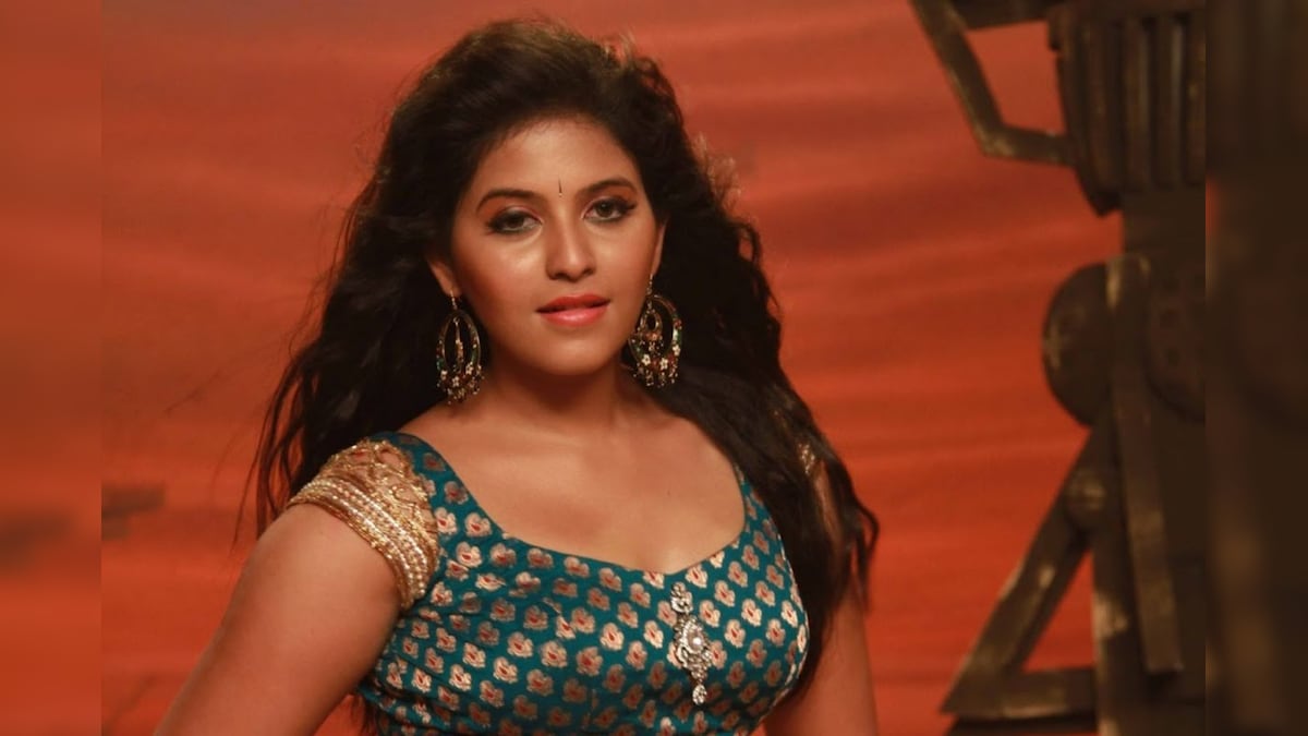 తెలుగు అందం అంజలి నడుమందాలు.. వావ్ అనాల్సిందే..